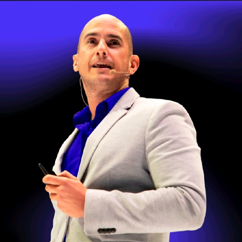 Rodrigo Fernández de Paredes - Thinking Heads